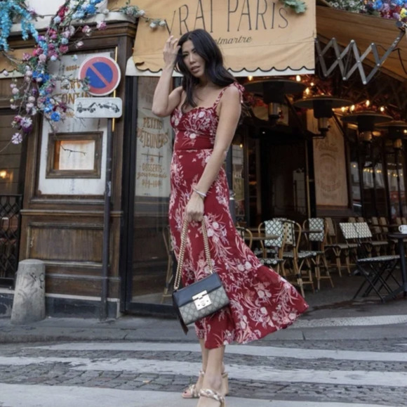 Vibrant Fashion Tones Posh Party LIVE: Red, Green, Orange & More on ...